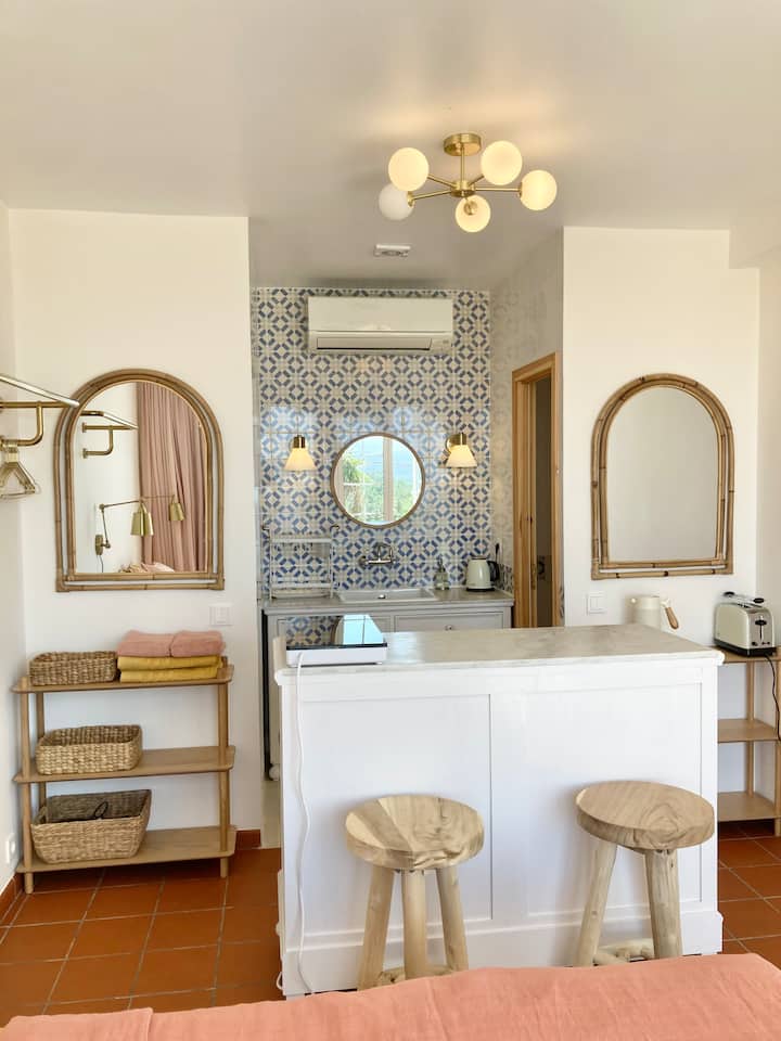 Private Studio, Pool & Sea View - Monchique