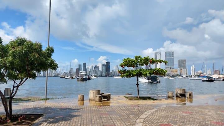 Hermoso Apartamento - Manga Cartagena - Cartagena