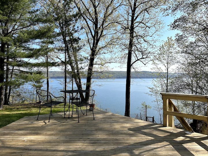 Cayuga Lakeside Cottage - Taughannock Falls State Park, Trumansburg