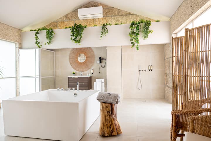 Carvalho Suite - Premium - Amarante