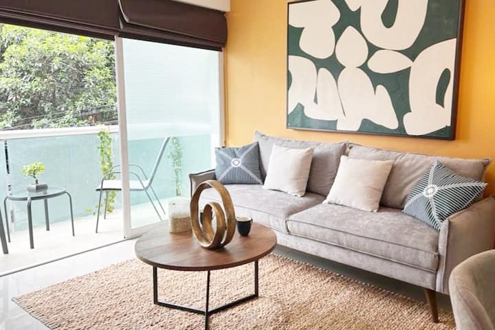 Enjoy La Roma To The Fullest! Balcony And Parking - Mexico City