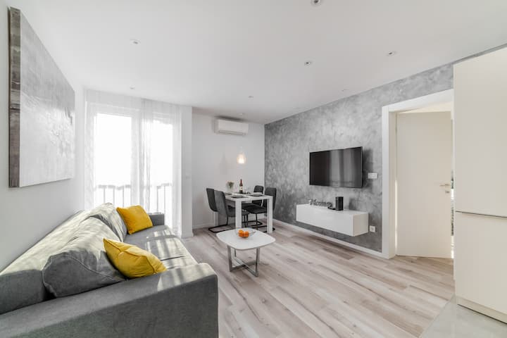 Luxury Apartment Sandra Near Beach - Split