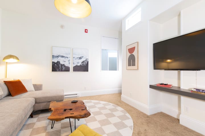 Eddy Out Loft - Downtown - Palace Hotel - Salida, CO