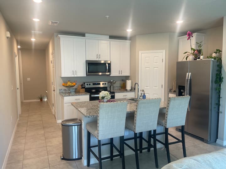 Dleongetawayhomes - Ocoee, FL