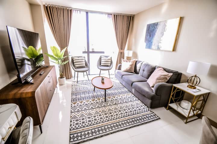 New Modern & Luxurious 2bedroom - Quezon City
