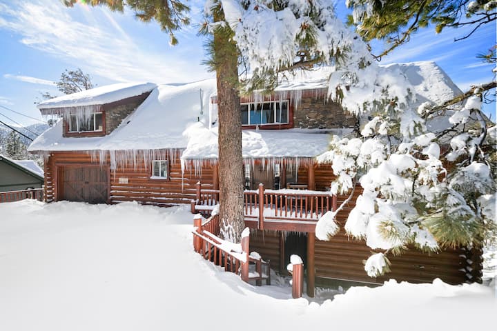 Lux 7 Bedrooms, Breathtaking Mntn Views, Hot Tub - Big Bear Lake, CA