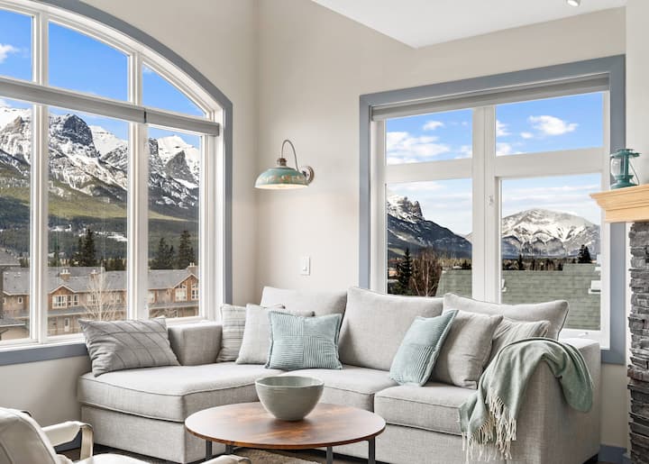 Prized Corner Unit In Canmore, Canada - Canmore