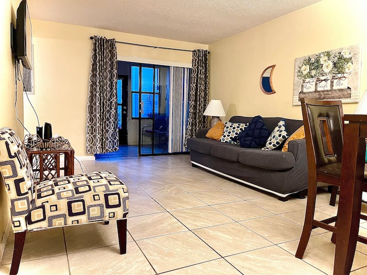 2 Bd Extended Stay Sunshine Flat - Orlando