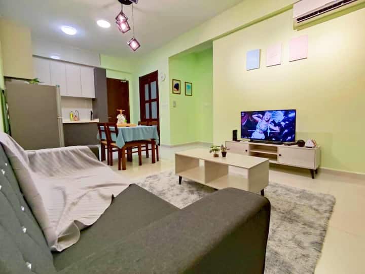 Comfy Stay Danga Bay Amberside 2bd . Seaview - Johor Bahru