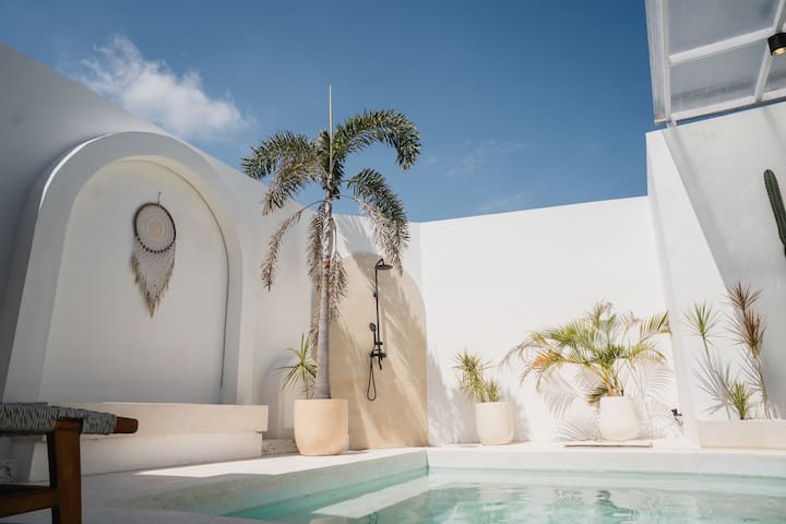 Gisela Villa Lovina : 1br With Private Pool - Buleleng