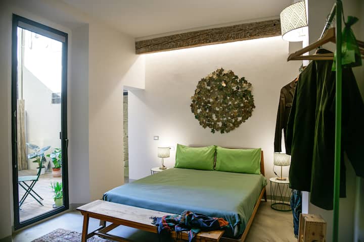 Green Like Hope In Florence - Florence