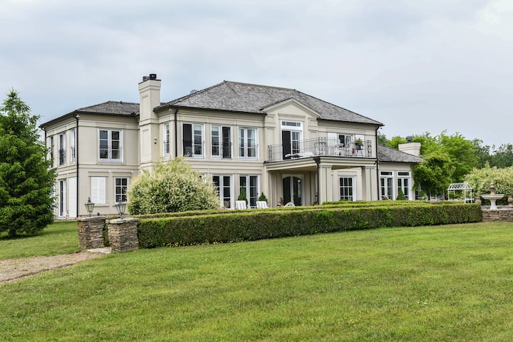 Stormont Country Estate - Orangeville