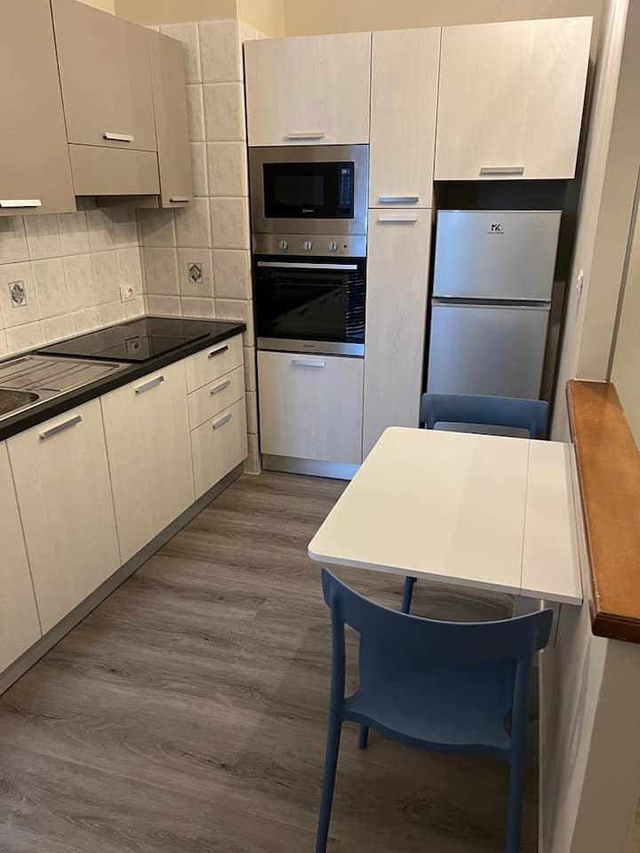 A Due Passi Da Porta Susa - Turín