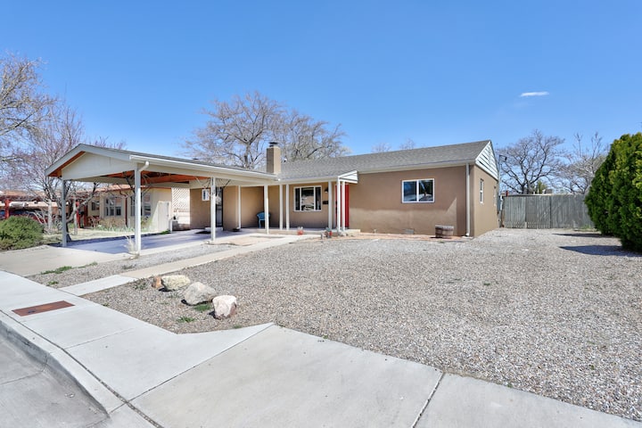 New Remodel Great Neighborhood. Walkable - Albuquerque
