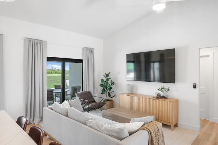 Brand New Home With A Heated Pool - Englewood, FL