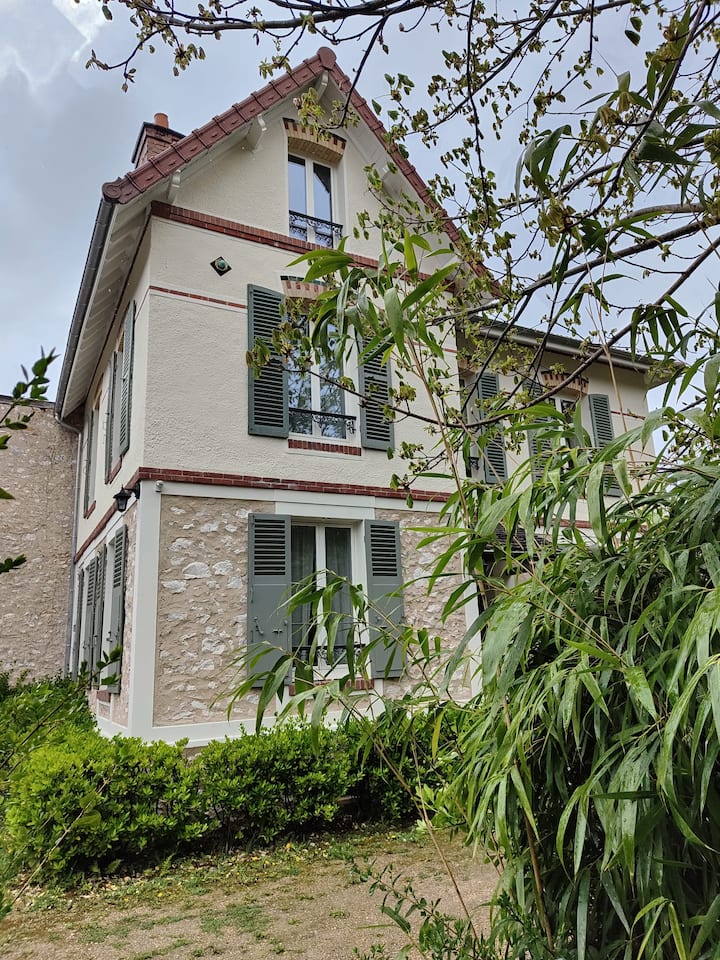 Maison De Charme - Fontainebleau