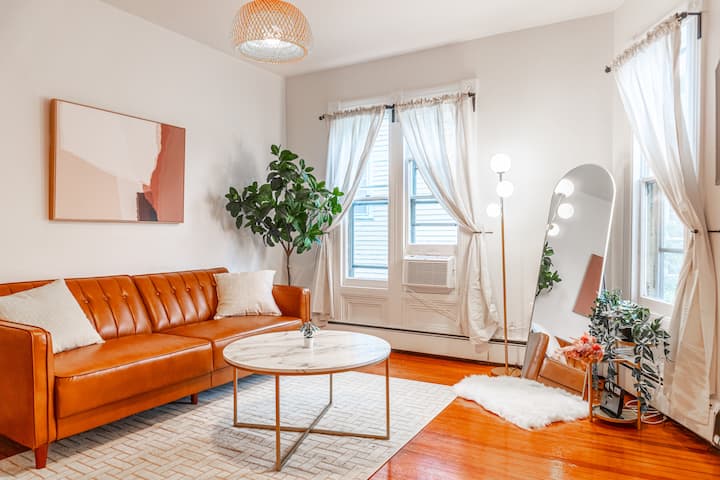 King Bed/ 5 Min To Yale/ East Rock Gem - New Haven, CT