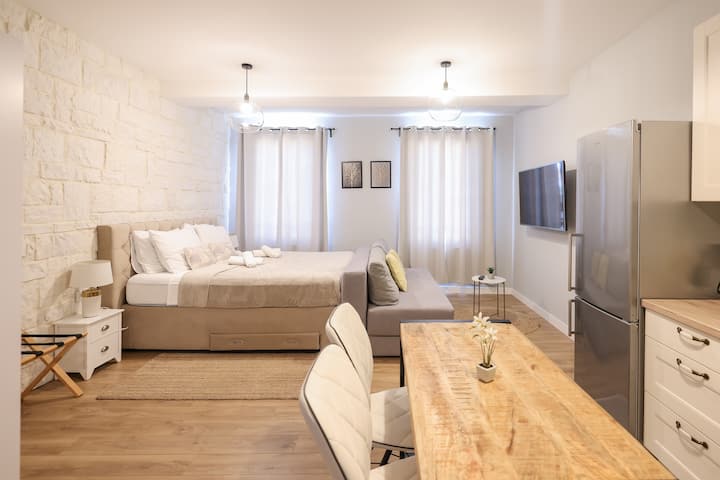 Elegance Studio Apartment - Zadar
