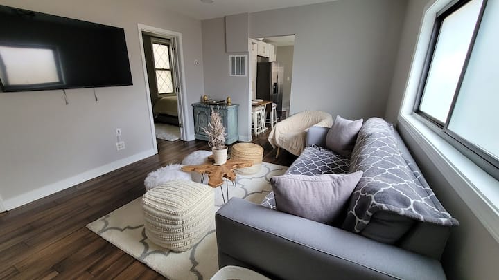 La Casa Blanca Villas - Chicago, IL