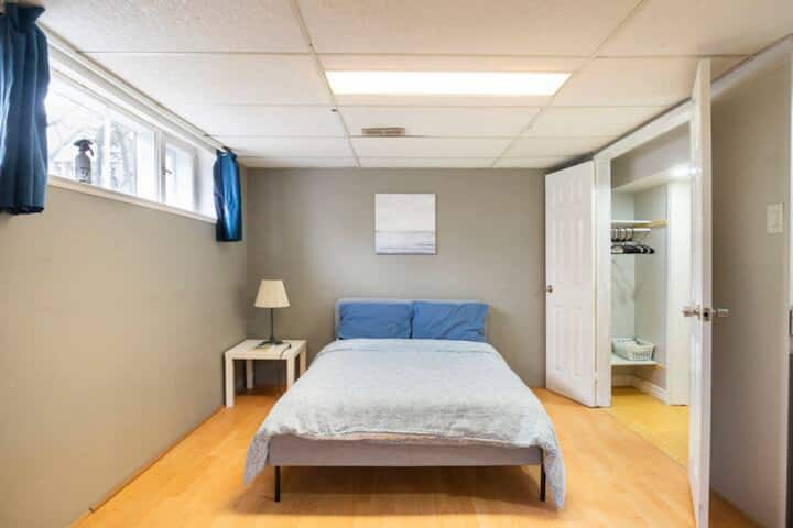 1 Room, Washroom And Kitchenette In Basement - 마크험