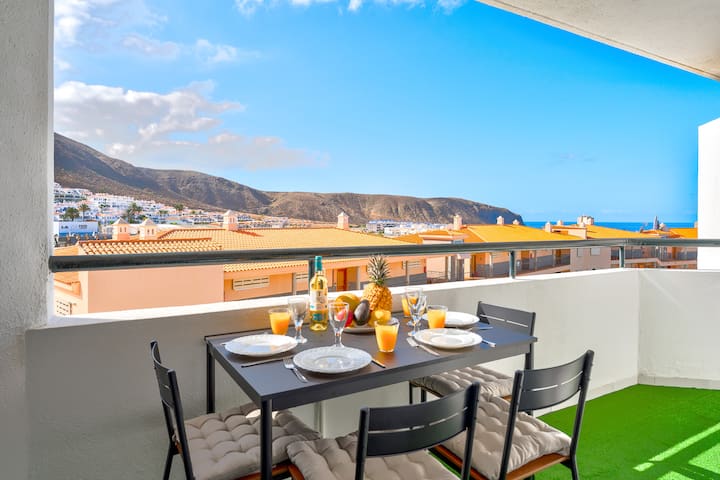 Perfect Holiday Sea View Top Floor Loscristianos - Los Cristianos