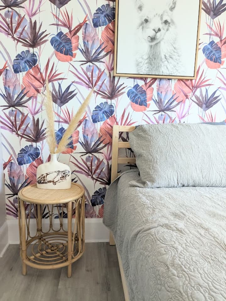 Eclectic Bungalow In Sacramento - Sacramento, CA
