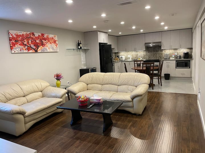 Marlborough Cozy Private Suite - Calgary