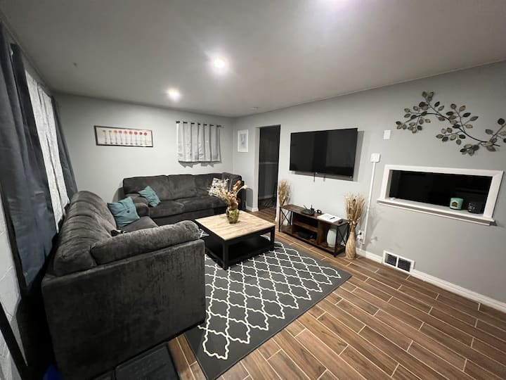Cozy Home, Beautiful Backyard - Wausau, WI