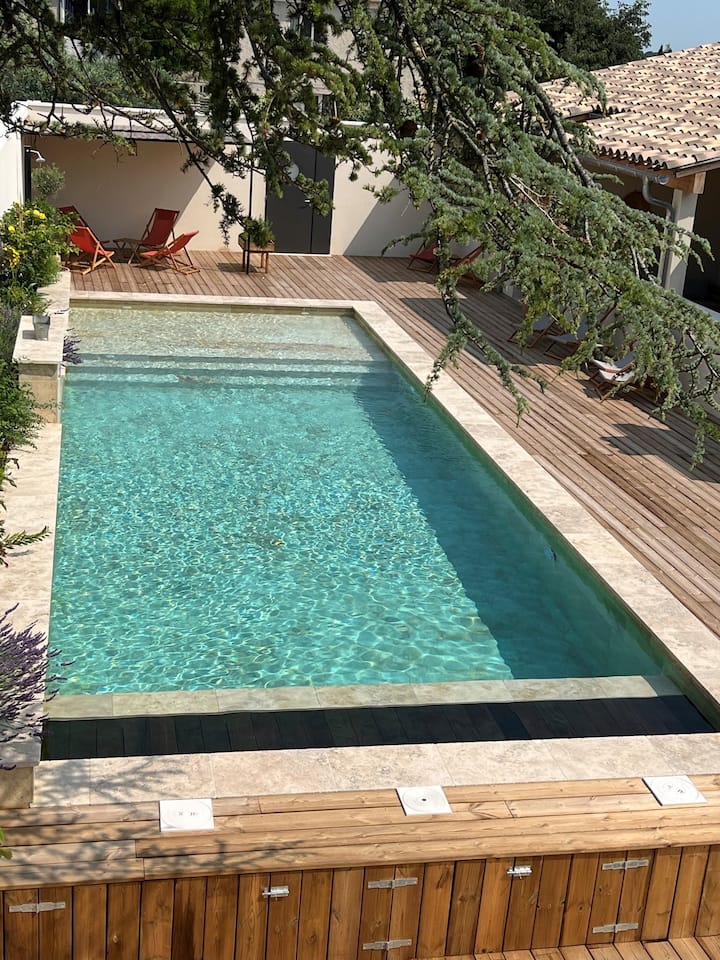 Suite Famille, Les Logis De Cocagne, Le Bleu - Saint-Rémy-de-Provence