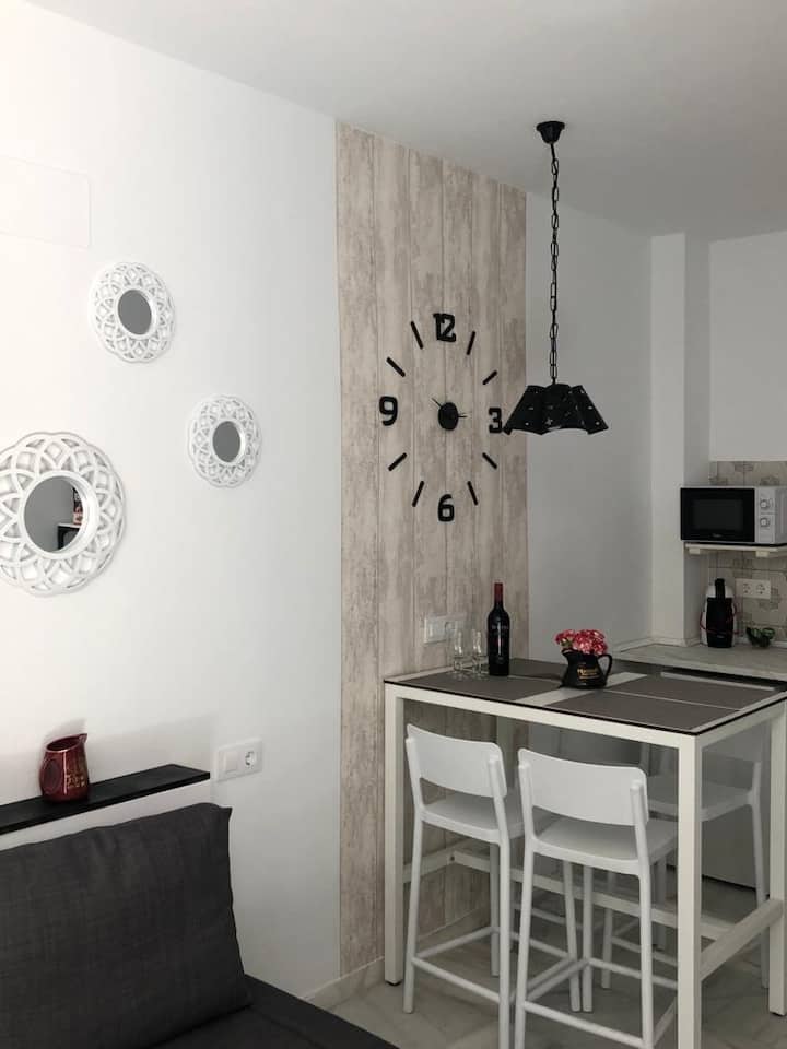 Allo Apartments "Real Escuela" Centro Loft - Jerez de la Frontera