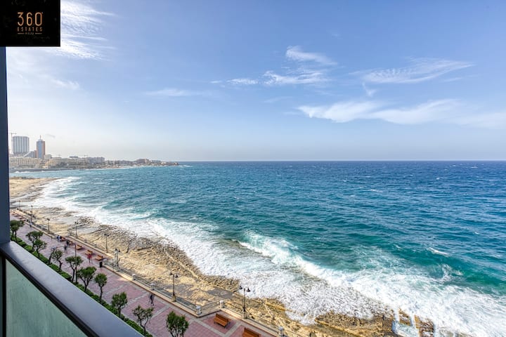 Tower Road Sliema, 4br Apt With Sensational Views - Valletta