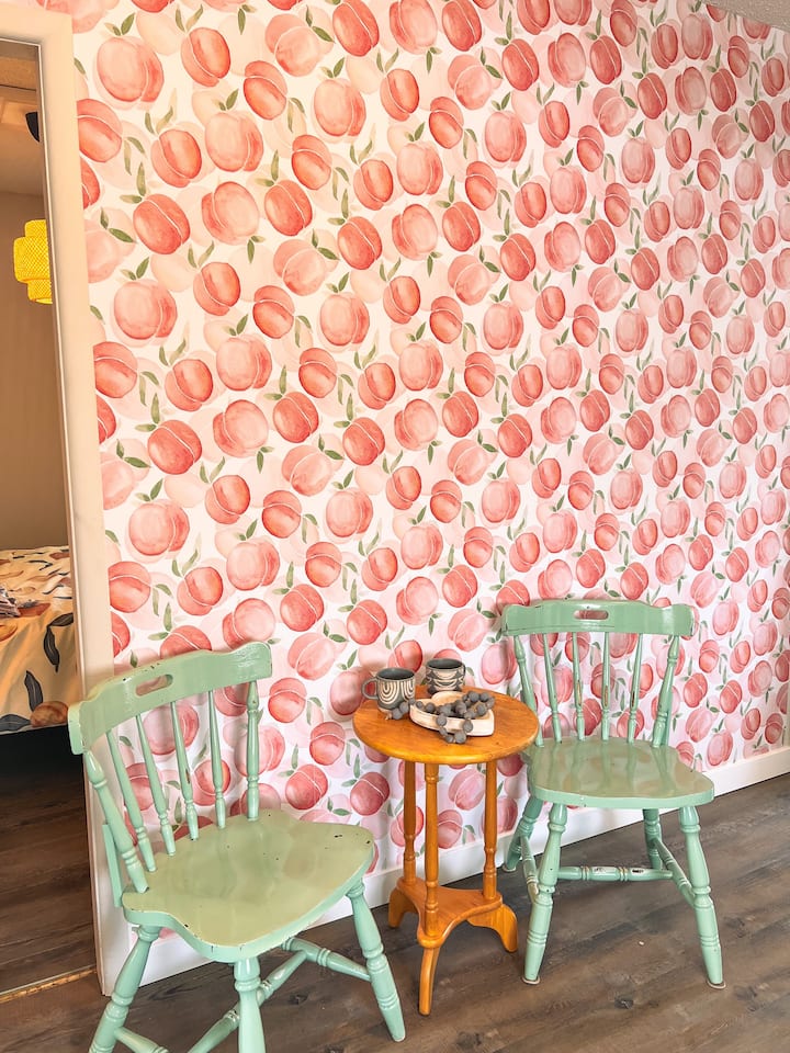 Peaches & Beaches - 3 Blocks Downtown & Beach - Kelowna