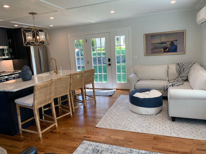 Essex Luxury Stays - Old Saybrook, CT
