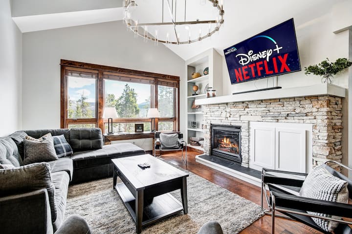 Blue Sky Penthouse | Steps To Gondola, Pool & Spa - Breckenridge, CO