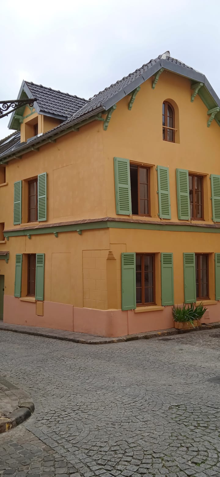 Charmante Maison Vieux Village, 20 Minutes Paris - Marly-le-Roi