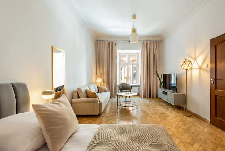 Boutique Family Apartment On Main Square | 3bdrms - Krakow