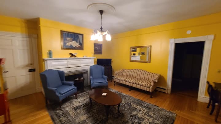 Gardner Room @ The William Seward Manor House - Chautauqua, NY