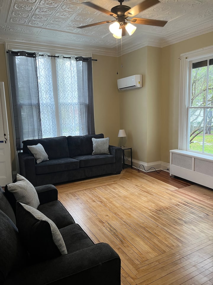 Cozy Village 2 Bedroom - Cooperstown, NY