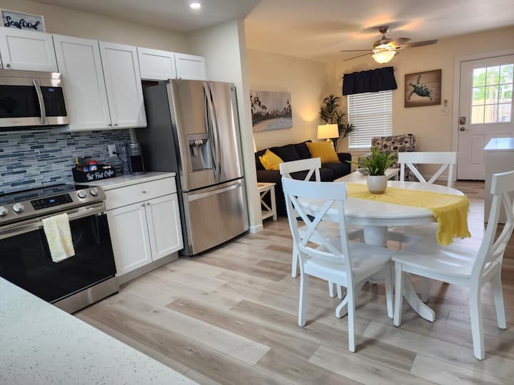 The Shell Cottage - Navarre, FL