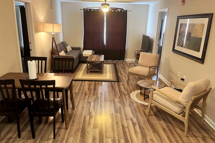 Renovated 3 Bed 3 Bath Fsu Condo - Tallahassee, FL