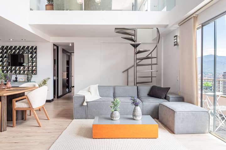 Amazing 2 Story Poblado Penthouse. New Renovation! - Medellin, Antioquia, Colombia