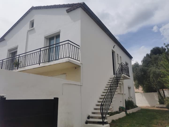 Appartement En Villa à Narbonne - Narbonne