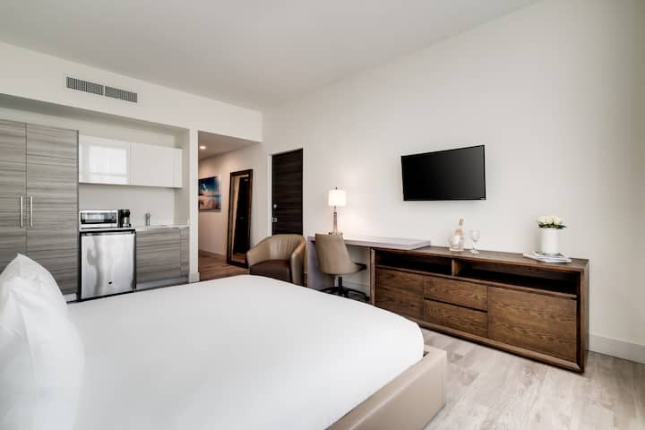 King Studio Suite | Open Living | Hollywood Beach - Hollywood, FL