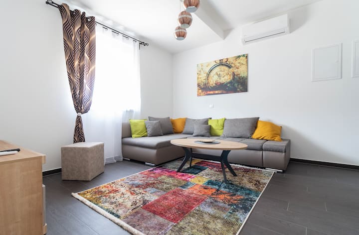 Modern Apartment Martina Near The Beach - Nin