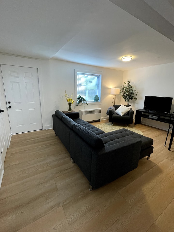 Modern Two Bedroom In Loch Raven - Towson, MD