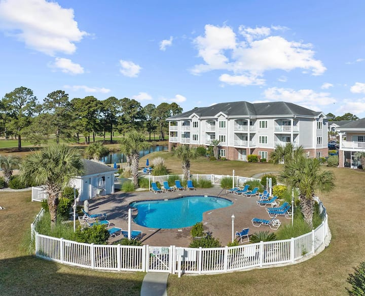 Vacation Escape On Golf Course - Myrtle Beach