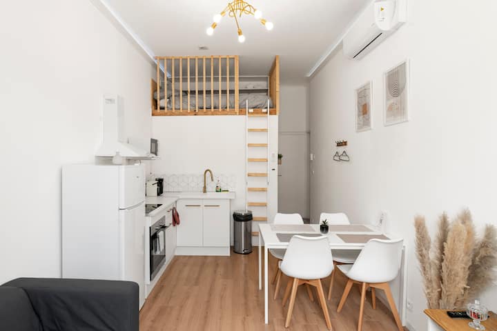 Logement Climatisé Netflix, Mezzanine - Carcassonne