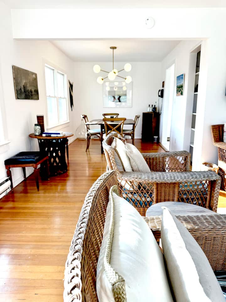 Charming Surf Cottage Steps To Ditch Plains Beach - Montauk, NY