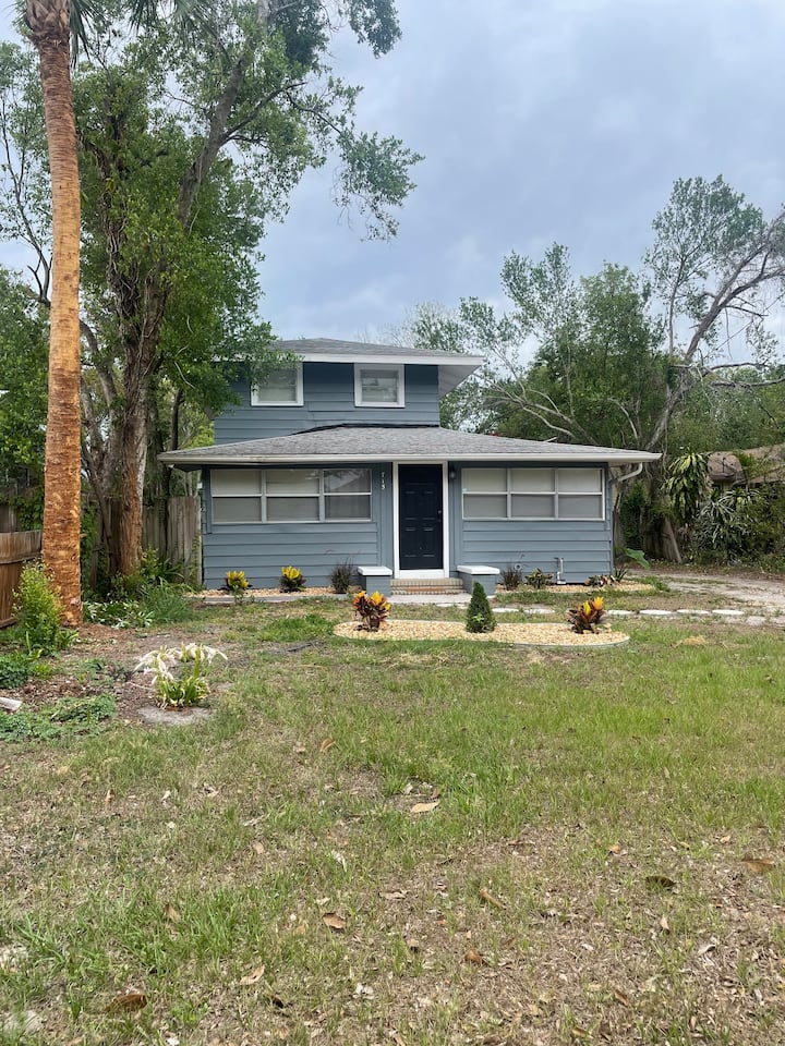 Charming Quaint House In Lakeland - Lakeland, FL