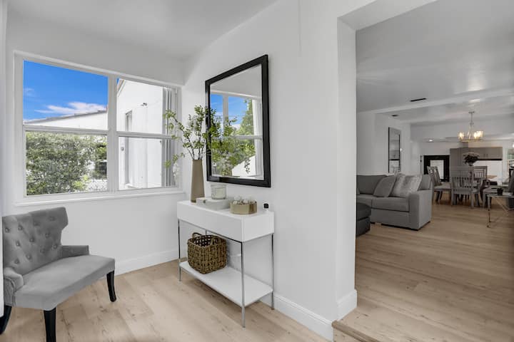 Miami Gem In Prime Location! - Miami